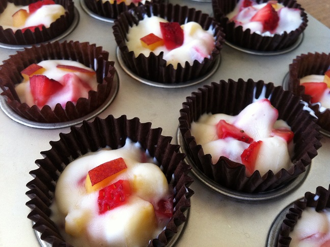 Mini Frozen Strawberry Peach Yogurt Cups - Cooking with a Wallflower