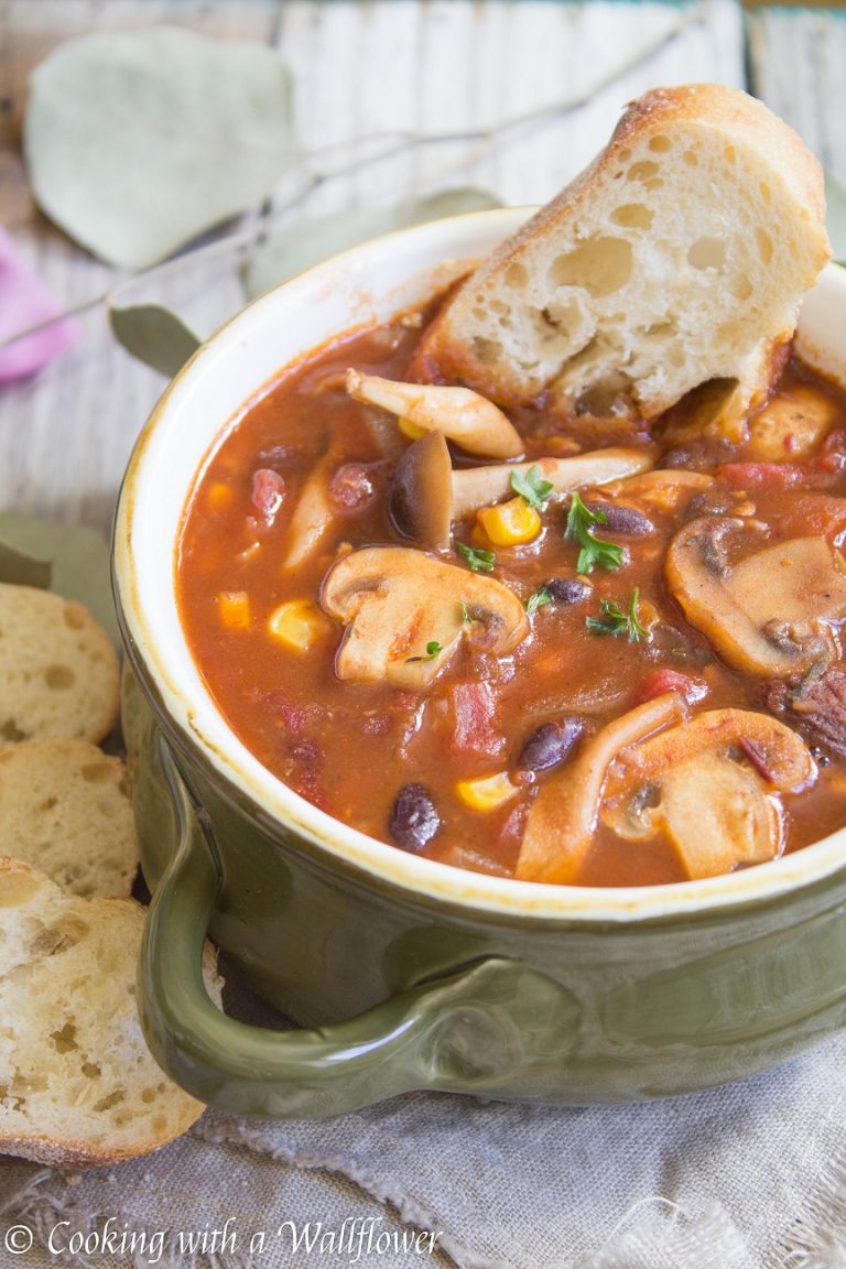 Mushroom Medley Chili - Cooking with a Wallflower