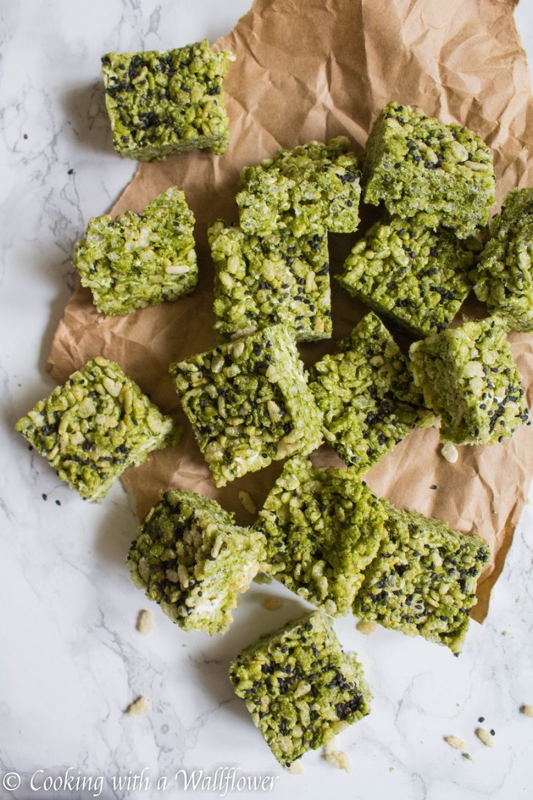 Matcha Rice Crispy Treats - Cooking with a Wallflower