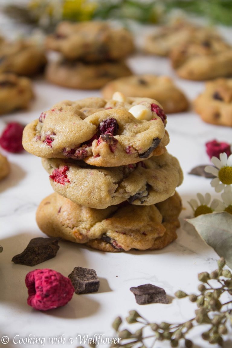Raspberry Chocolate Chip Cookies - Cooking with a Wallflower