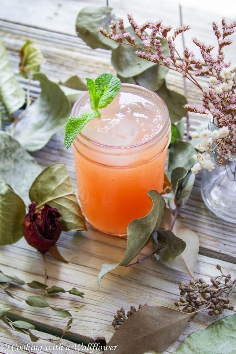Sparkling Guava Lemonade - Cooking with a Wallflower
