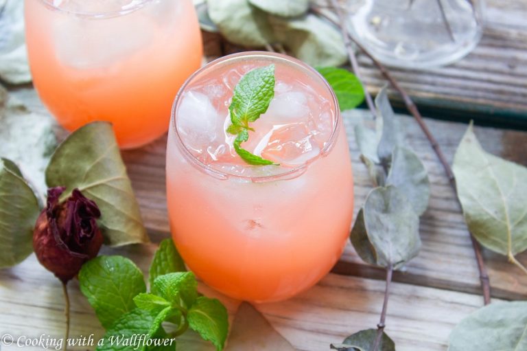 Guava Rosé Lemonade - Cooking with a Wallflower